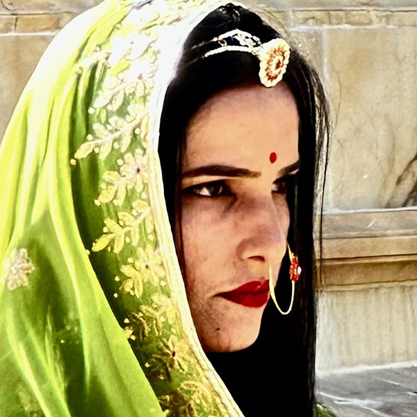 Turbans, Bindis and Saris: The Unusual Significance of India’s Clothing ...